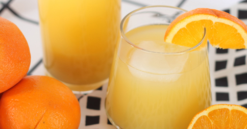 Sparkling Sake and Orange Juice Cocktail | House Of Hipsters