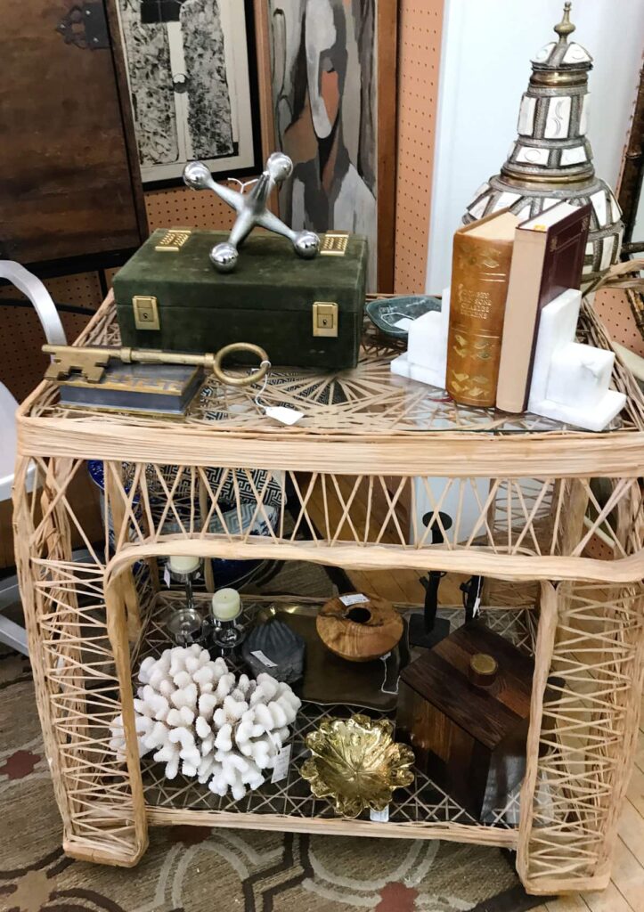 Best Flea Market Shopping Tips - House Of Hipsters