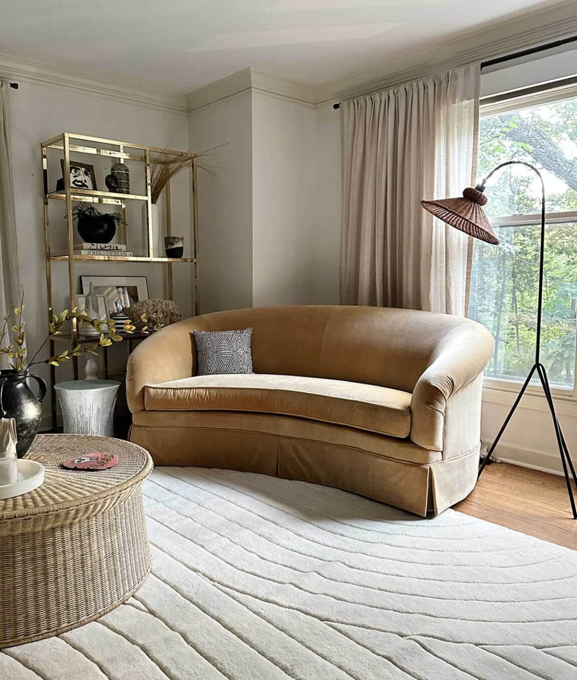 Tour Wayfair's Chicago Store (Decor Galore) | House Of Hipsters