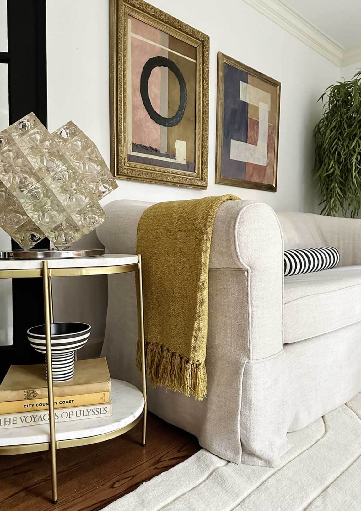 Tour Wayfair's Chicago Store (Decor Galore) | House Of Hipsters