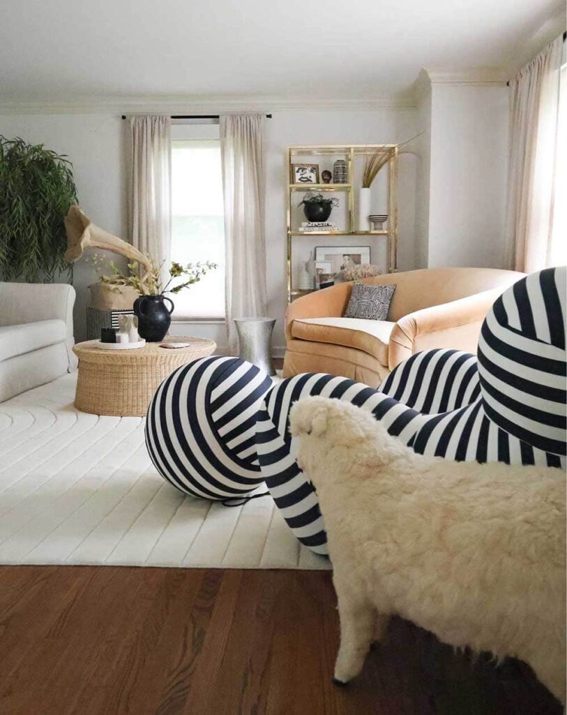 Tour Wayfair's Chicago Store (Decor Galore) | House Of Hipsters